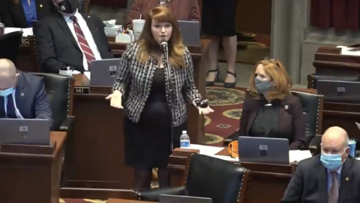 In Missouri, a Fight Over Stricter Dress Code for Women Politicians